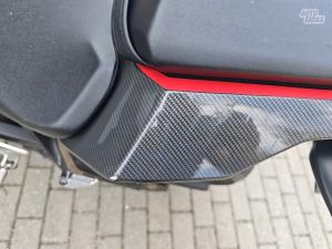 Black Honda CBR 1000RR 2017 in Klaipeda, with an engine capacity of 1.00 L and mileage of 18 thousand km for 10500 €, photo 3 on AUTOMOTO.COM.LV