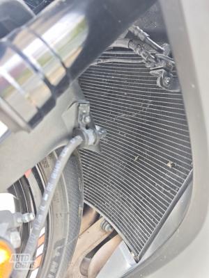 Black Honda CBR 1000RR 2017 in Klaipeda, with an engine capacity of 1.00 L and mileage of 18 thousand km for 10500 €, photo 8 on AUTOMOTO.COM.LV