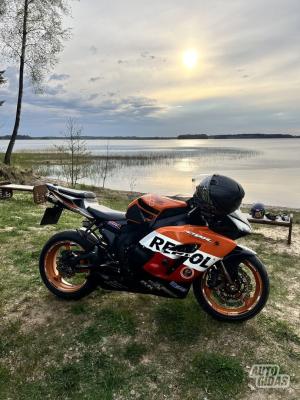 Honda CBR 1000RR 2004 Plungė, ar dzinēja tilpumu 0.00 L un nobraukumu 0 tūkst. km par 3200 €, foto  vietnē AUTOMOTO.COM.LV