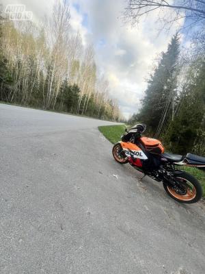 Honda CBR 1000RR 2004 Plungė, ar dzinēja tilpumu 0.00 L un nobraukumu 0 tūkst. km par 3200 €, foto 5 vietnē AUTOMOTO.COM.LV