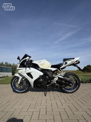 Honda CBR 1000RR 2006 in Mazeikiai, with an engine capacity of 0.00 L and mileage of 0 thousand km for 3500 €, photo 6 on AUTOMOTO.COM.LV