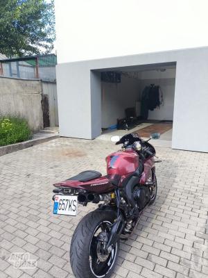 Honda CBR 1000RR 2006 in Vilnius, with an engine capacity of 0.00 L and mileage of 0 thousand km for 5300 €, photo 3 on AUTOMOTO.COM.LV