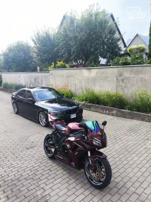 Honda CBR 1000RR 2006 in Vilnius, with an engine capacity of 0.00 L and mileage of 0 thousand km for 5300 €, photo 6 on AUTOMOTO.COM.LV