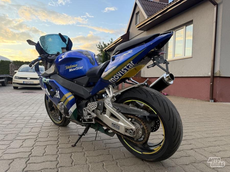 Хонда CBR 1000RR 2007 в Кельме, объемом двигателя 0.00 л и пробегом 0 тыс. км за 850 €, фото 4 на AUTOMOTO.COM.LV