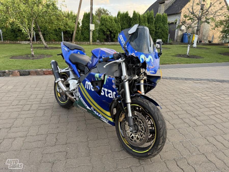 Хонда CBR 1000RR 2007 в Кельме, объемом двигателя 0.00 л и пробегом 0 тыс. км за 850 €, фото 7 на AUTOMOTO.COM.LV
