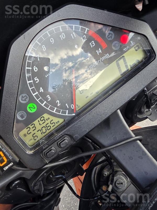 Honda CBR 1000RR 2008 in Riga, with an engine capacity of 1.00 L and mileage of 0 thousand km for 6200 €, photo 8 on AUTOMOTO.COM.LV