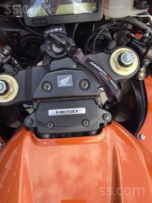 Honda CBR 1000RR 2008 in Riga, with an engine capacity of 1.00 L and mileage of 0 thousand km for 6200 €, photo 11 on AUTOMOTO.COM.LV