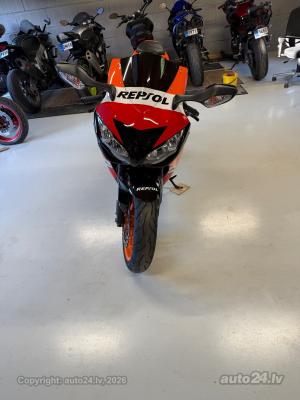 Хонда CBR 1000RR 2009 в Йыхви, объемом двигателя 1.00 л и пробегом 51 тыс. км за 5499 €, фото 9 на AUTOMOTO.COM.LV