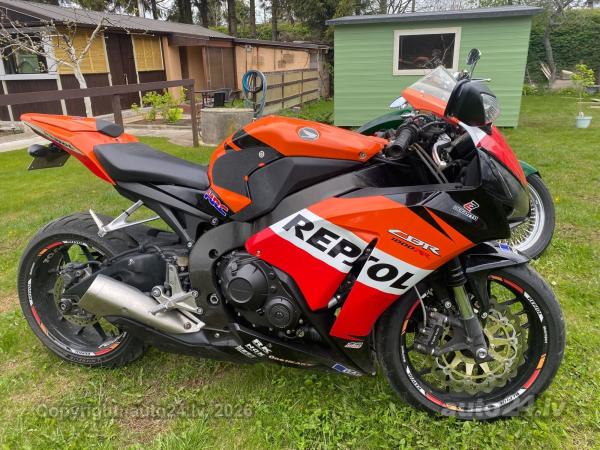 Хонда CBR 1000RR 2012 в Таллин, объемом двигателя 1.00 л и пробегом 0 тыс. км за 6800 €, фото 1 на AUTOMOTO.COM.LV