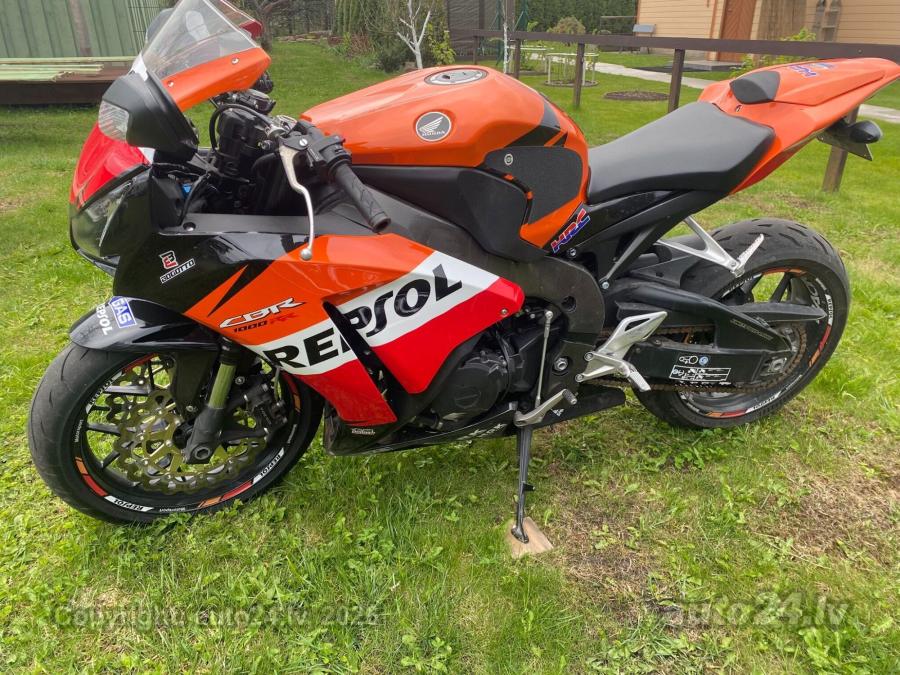 Хонда CBR 1000RR 2012 в Таллин, объемом двигателя 1.00 л и пробегом 0 тыс. км за 6800 €, фото 4 на AUTOMOTO.COM.LV