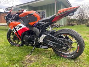 Хонда CBR 1000RR 2012 в Таллин, объемом двигателя 1.00 л и пробегом 0 тыс. км за 6800 €, фото 5 на AUTOMOTO.COM.LV