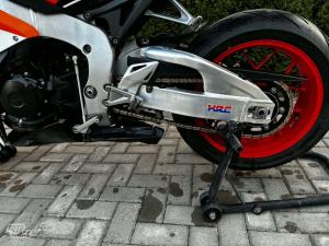 Honda CBR 1000RR 2015 Viļņa, ar dzinēja tilpumu 1.00 L un nobraukumu 33 tūkst. km par 7800 €, foto 4 vietnē AUTOMOTO.COM.LV