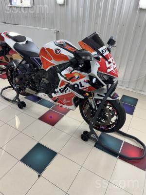 Honda CBR 1000RR 2018 in Riga, with an engine capacity of 1.00 L and mileage of 0 thousand km for 14200 €, photo  on AUTOMOTO.COM.LV