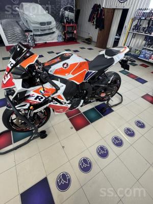 Хонда CBR 1000RR 2018 в Рига, объемом двигателя 1.00 л и пробегом 0 тыс. км за 14200 €, фото 4 на AUTOMOTO.COM.LV