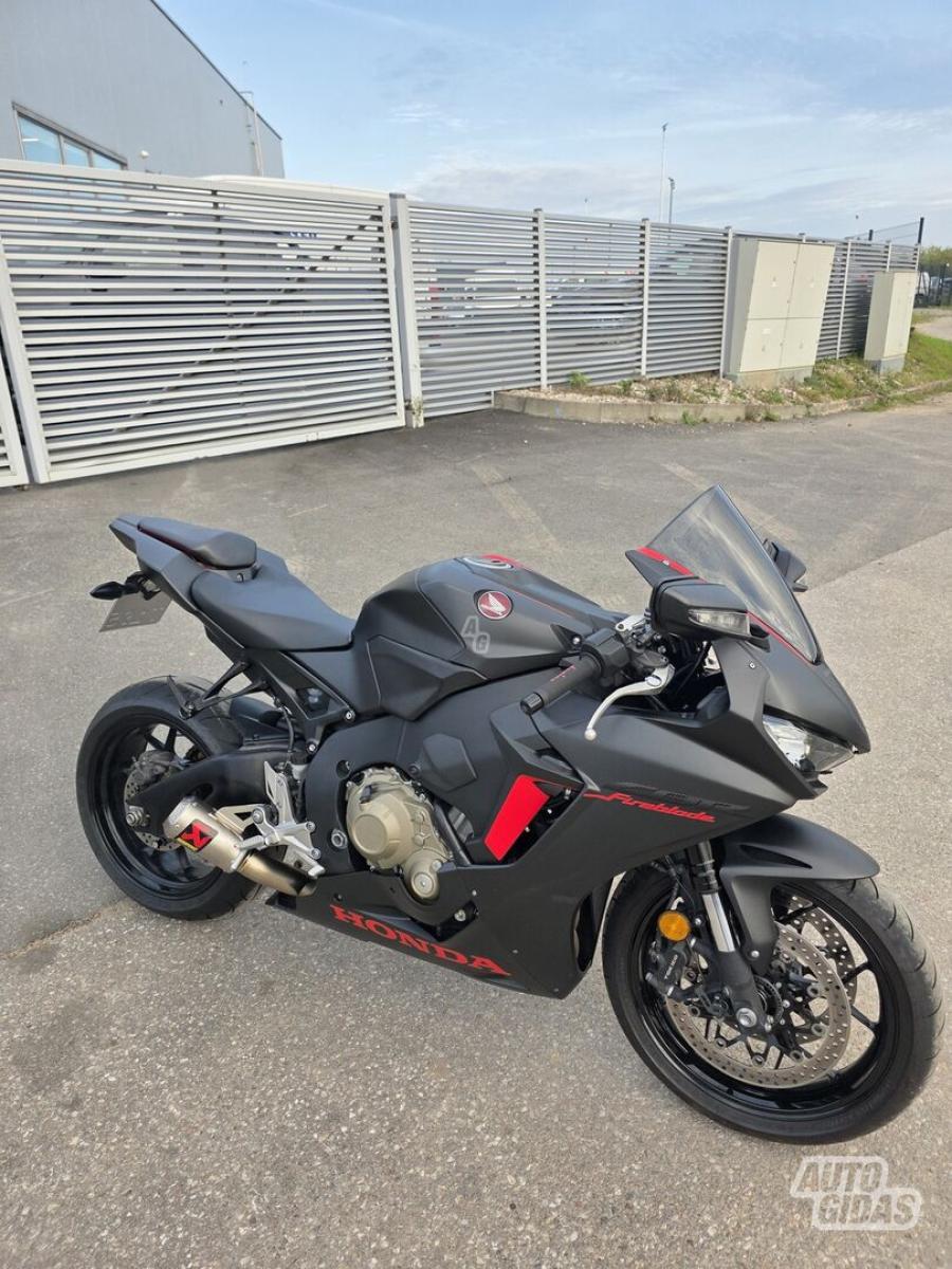 Honda CBR 1000RR 2019 Kauņa, ar dzinēja tilpumu 0.00 L un nobraukumu 0 tūkst. km par 10500 €, foto 1 vietnē AUTOMOTO.COM.LV