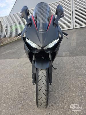 Honda CBR 1000RR 2019 Kauņa, ar dzinēja tilpumu 0.00 L un nobraukumu 0 tūkst. km par 10500 €, foto 3 vietnē AUTOMOTO.COM.LV