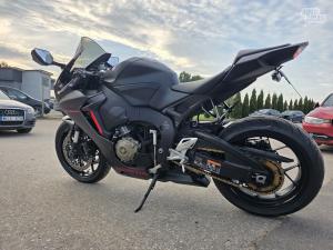 Honda CBR 1000RR 2019 Kauņa, ar dzinēja tilpumu 0.00 L un nobraukumu 0 tūkst. km par 10500 €, foto 11 vietnē AUTOMOTO.COM.LV
