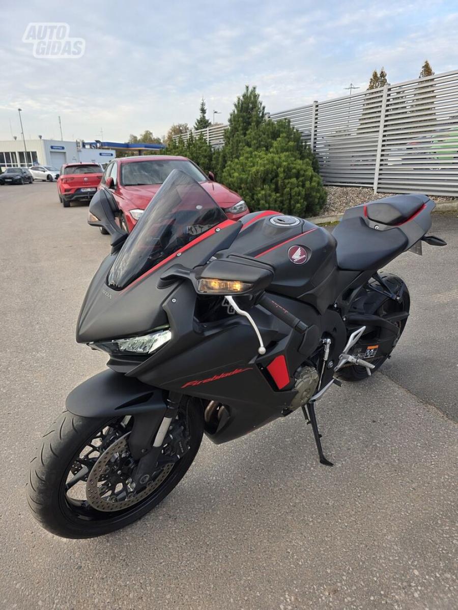 Honda CBR 1000RR 2019 Kauņa, ar dzinēja tilpumu 0.00 L un nobraukumu 0 tūkst. km par 10500 €, foto 16 vietnē AUTOMOTO.COM.LV