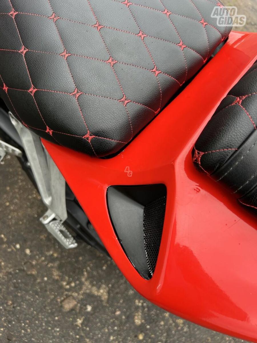 Красный Хонда CBR 1000RR 2006 в Утена, объемом двигателя 1.00 л и пробегом 69 тыс. км за 4350 €, фото 16 на AUTOMOTO.COM.LV