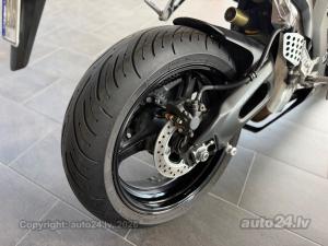 Sarkans Honda CBR 1000RR 2007 Tallina, ar dzinēja tilpumu 1.00 L un nobraukumu 24 tūkst. km par 4990 €, foto 8 vietnē AUTOMOTO.COM.LV