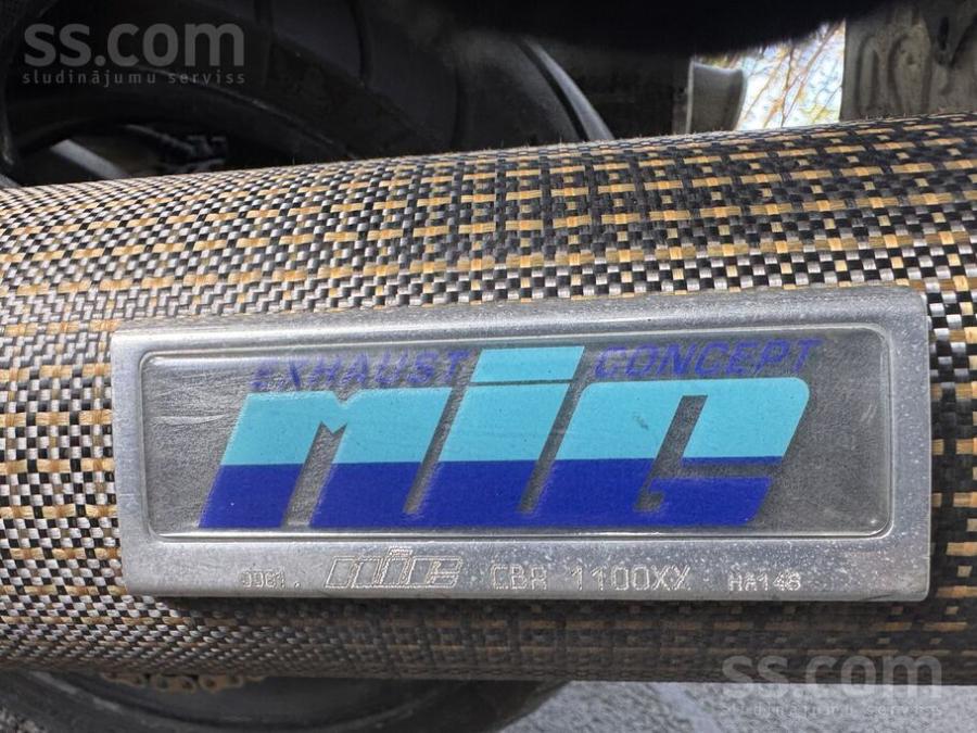 Honda CBR 1100XX 1996 Jūrmala, ar dzinēja tilpumu 1.10 L un nobraukumu 0 tūkst. km par 2000 €, foto 6 vietnē AUTOMOTO.COM.LV