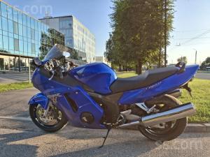 Хонда CBR 1100XX 1999 в Рига, объемом двигателя 1.10 л и пробегом 0 тыс. км за 2499 €, фото  на AUTOMOTO.COM.LV