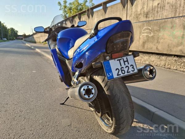 Хонда CBR 1100XX 1999 в Рига, объемом двигателя 1.10 л и пробегом 0 тыс. км за 2499 €, фото 9 на AUTOMOTO.COM.LV
