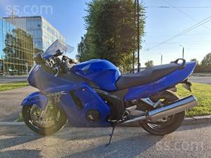 Honda CBR 1100XX 1999 Rīga, ar dzinēja tilpumu 1.10 L un nobraukumu 0 tūkst. km par 2499 €, foto 3 vietnē AUTOMOTO.COM.LV