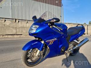 Honda CBR 1100XX 1999 Rīga, ar dzinēja tilpumu 1.10 L un nobraukumu 0 tūkst. km par 2499 €, foto 9 vietnē AUTOMOTO.COM.LV