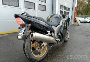Хонда CBR 1100XX 2005 в Рига, объемом двигателя 1.10 л и пробегом 0 тыс. км за 1550 €, фото 4 на AUTOMOTO.COM.LV