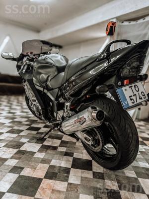 Honda CBR 1100XX 2007 in Talsi, with an engine capacity of 1.10 L and mileage of 0 thousand km for 3750 €, photo 5 on AUTOMOTO.COM.LV