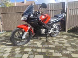 Хонда CBR 125 2004 в Таллин, объемом двигателя 0.00 л и пробегом 27 тыс. км за 999 €, фото 3 на AUTOMOTO.COM.LV
