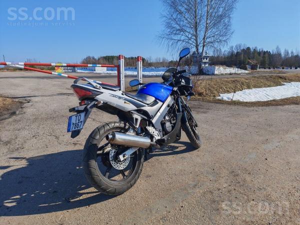 Honda CBR 125 2008 Daugavpils, ar dzinēja tilpumu 0.13 L un nobraukumu 0 tūkst. km par 970 €, foto 2 vietnē AUTOMOTO.COM.LV