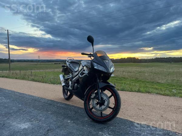 Honda CBR 125 2008 Madona, ar dzinēja tilpumu 0.13 L un nobraukumu 0 tūkst. km par 1600 €, foto 1 vietnē AUTOMOTO.COM.LV