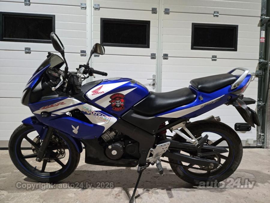 Хонда CBR 125 2010 в Курессааре, объемом двигателя 0.13 л и пробегом 33 тыс. км за 1400 €, фото 1 на AUTOMOTO.COM.LV