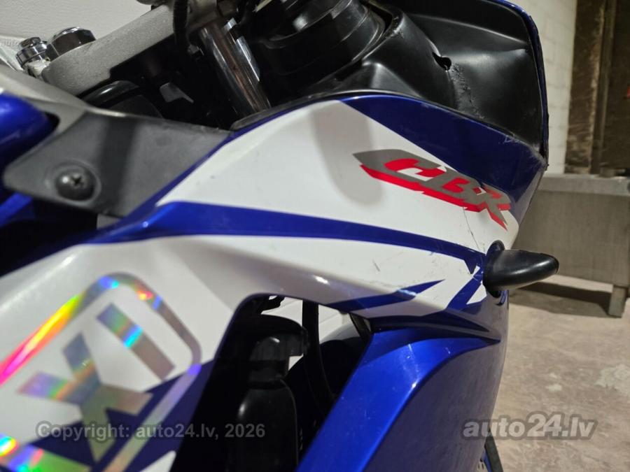 Хонда CBR 125 2010 в Курессааре, объемом двигателя 0.13 л и пробегом 33 тыс. км за 1400 €, фото 8 на AUTOMOTO.COM.LV