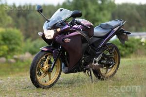 Honda CBR 125 2011 in Daugavpils, with an engine capacity of 0.13 L and mileage of 0 thousand km for 1800 €, photo  on AUTOMOTO.COM.LV