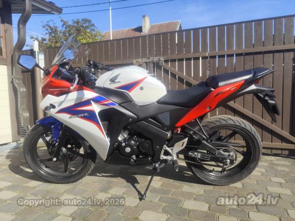 Хонда CBR 125 2014 в Таллин, объемом двигателя 0.13 л и пробегом 29 тыс. км за 2150 €, фото 6 на AUTOMOTO.COM.LV