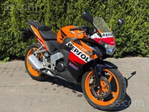 Honda CBR 125 2014 in Riga, with an engine capacity of 0.13 L and mileage of 0 thousand km for 1700 €, photo 7 on AUTOMOTO.COM.LV