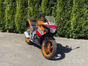 Honda CBR 125 2014 in Riga, with an engine capacity of 0.13 L and mileage of 0 thousand km for 1700 €, photo 8 on AUTOMOTO.COM.LV