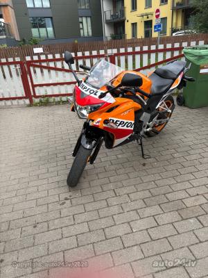 Оранжевый Хонда CBR 125 2017 в Таллин, объемом двигателя 0.13 л и пробегом 14 тыс. км за 1800 €, фото  на AUTOMOTO.COM.LV