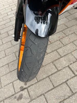 Oranžs Honda CBR 125 2017 Tallina, ar dzinēja tilpumu 0.13 L un nobraukumu 14 tūkst. km par 1800 €, foto 5 vietnē AUTOMOTO.COM.LV