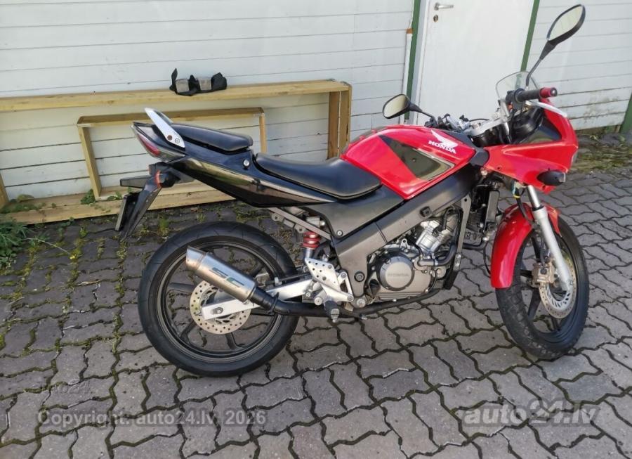 Sarkans Honda CBR 125 2004 Tallina, ar dzinēja tilpumu 0.13 L un nobraukumu 24 tūkst. km par 800 €, foto 3 vietnē AUTOMOTO.COM.LV