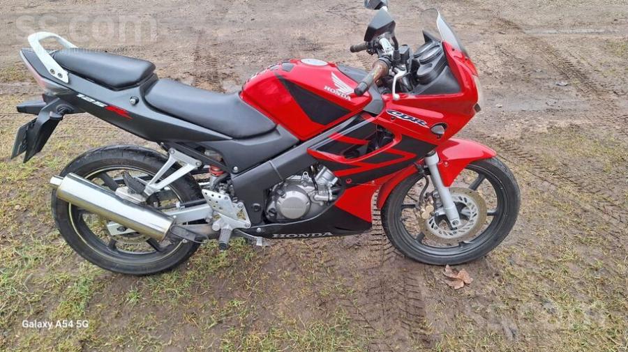 Honda CBR 125R 2004 Limbaži, ar dzinēja tilpumu 0.13 L un nobraukumu 0 tūkst. km par 1200 €, foto 1 vietnē AUTOMOTO.COM.LV
