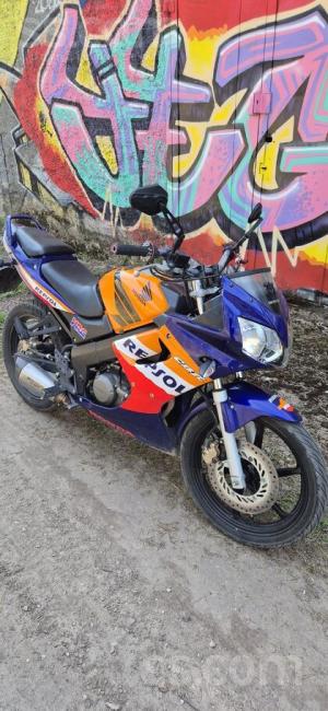 Honda CBR 125R 2006 Rīga, ar dzinēja tilpumu 0.13 L un nobraukumu 0 tūkst. km par 1450 €, foto  vietnē AUTOMOTO.COM.LV