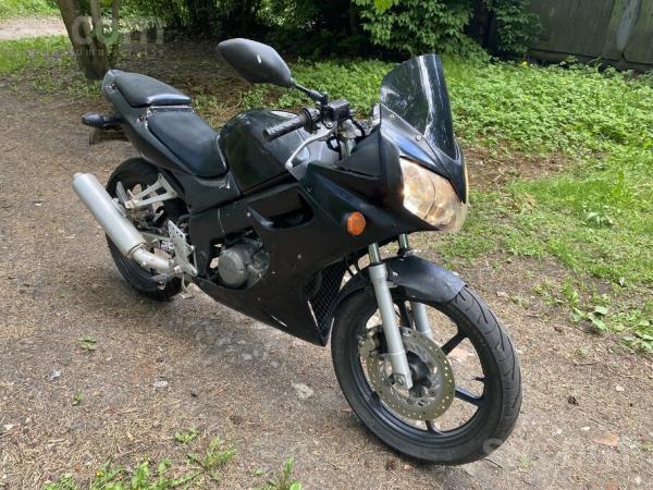 Honda CBR 125R 2007 Rīga, ar dzinēja tilpumu 0.13 L un nobraukumu 0 tūkst. km par 1000 €, foto 1 vietnē AUTOMOTO.COM.LV