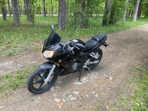 Honda CBR 125R 2007 Rīga, ar dzinēja tilpumu 0.13 L un nobraukumu 0 tūkst. km par 1000 €, foto 4 vietnē AUTOMOTO.COM.LV