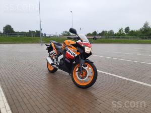 Honda CBR 125R 2012 in Rezekne, with an engine capacity of 0.13 L and mileage of 0 thousand km for 2250 €, photo  on AUTOMOTO.COM.LV