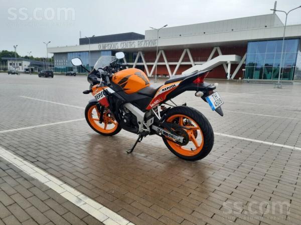 Honda CBR 125R 2012 Rēzekne, ar dzinēja tilpumu 0.13 L un nobraukumu 0 tūkst. km par 2250 €, foto 2 vietnē AUTOMOTO.COM.LV