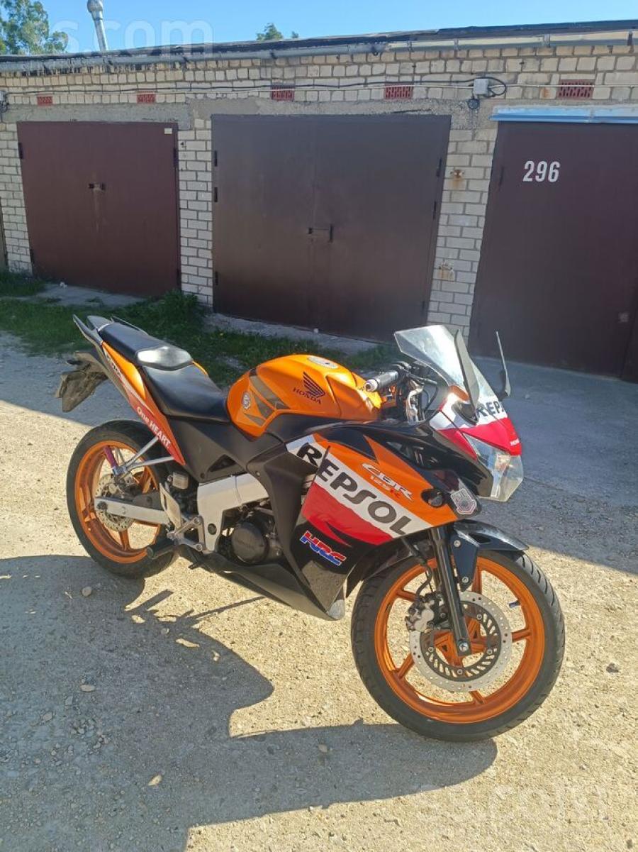 Honda CBR 125R 2013 Rīga, ar dzinēja tilpumu 0.13 L un nobraukumu 0 tūkst. km par 2000 €, foto 1 vietnē AUTOMOTO.COM.LV